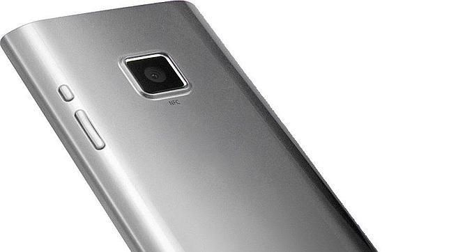 Panasonic regresa a la vida europea con un «smartphone» ultrafino