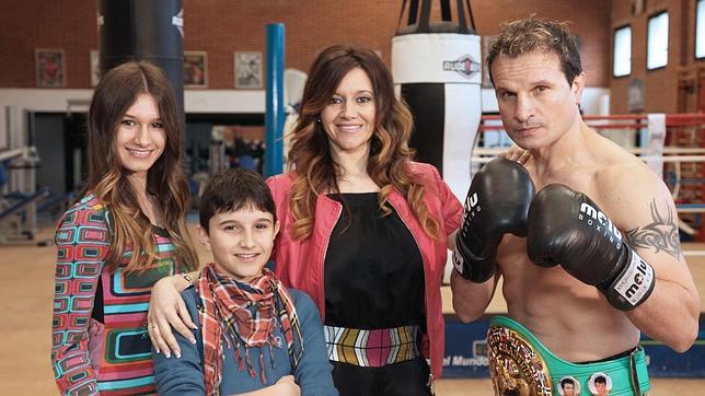 El campeón del mundo de boxeo Javier Castillejo, protagonista de «Me ...