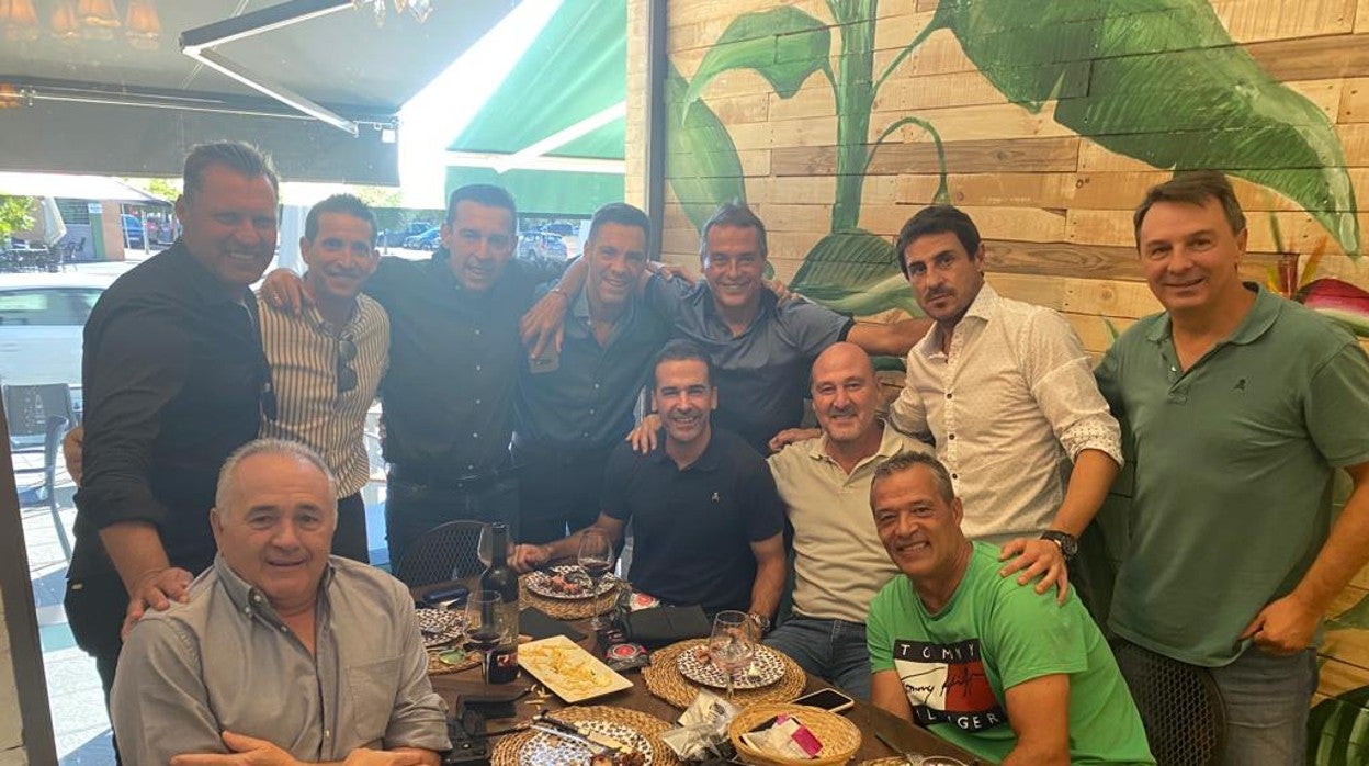 El reencuentro de un once de históricos del Betis