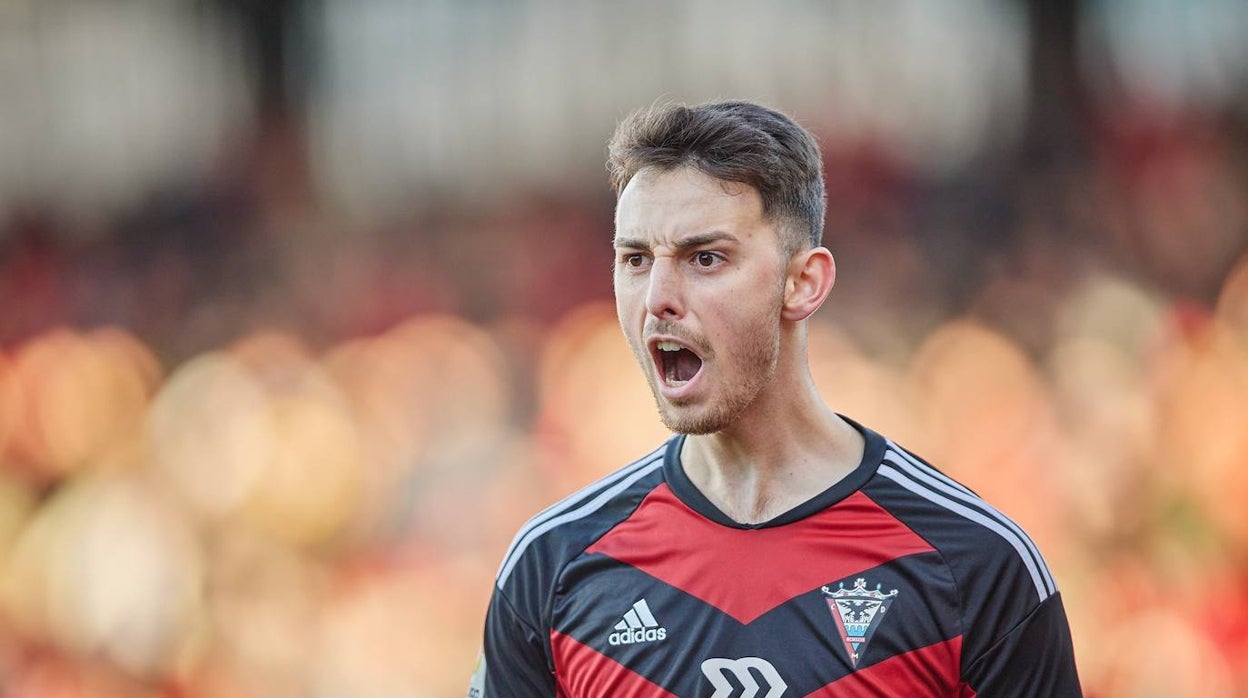 Décimo gol del canterano bético Raúl con el Mirandés