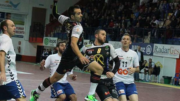 Nacho Moya renueva un año con el Ángel Ximénez