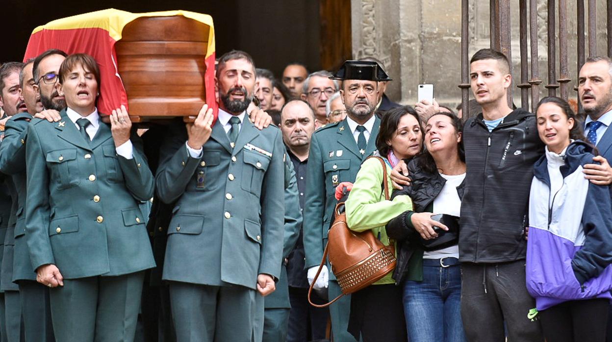Emotivo último Adiós Al Guardia Civil Muerto En Granada En Un Heroico
