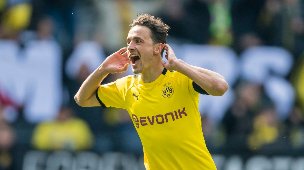 El Sevilla centra sus esfuerzos en las salidas y en el fichaje de Delaney