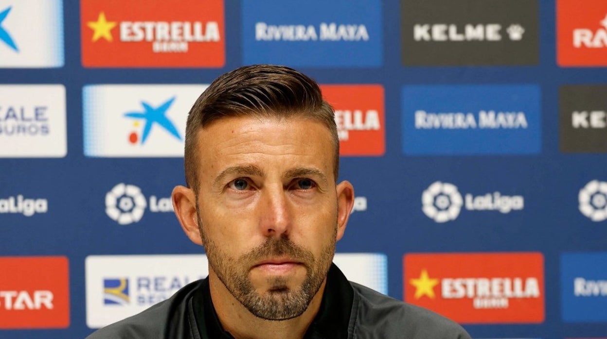 Luis García: «El Sevilla tiene dos onces con jugadores que podrían ser ...