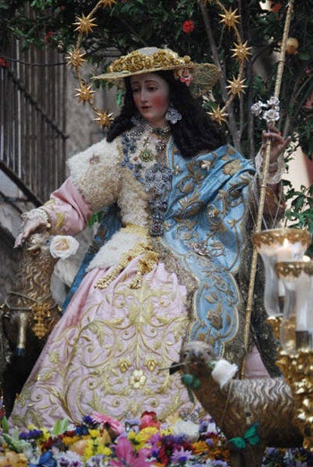 La Pastora de Santa Marina celebra, hoy, la festividad de Santa María ...
