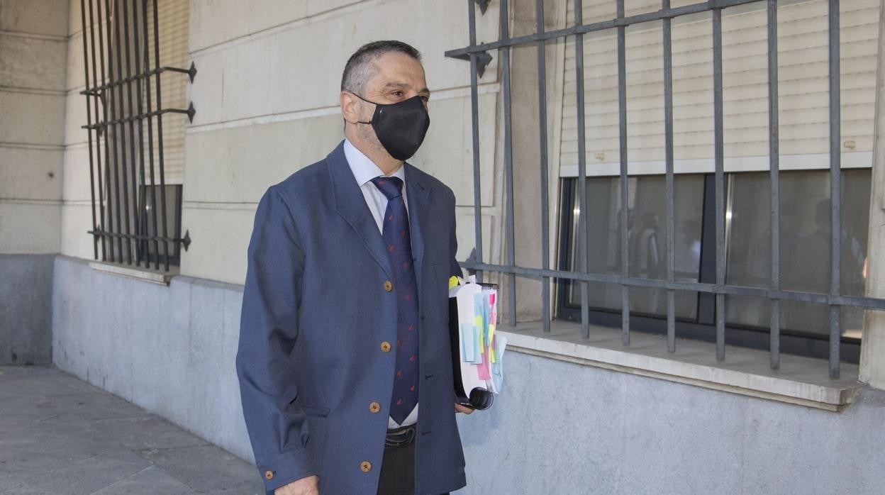 Fernando Mellet suma dos años más de cárcel por la ilegal adjudicación ...