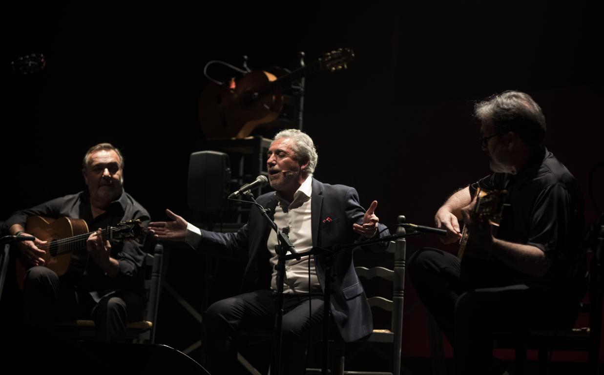 Segundo Falcón pone la Alameda boca abajo en La Bienal