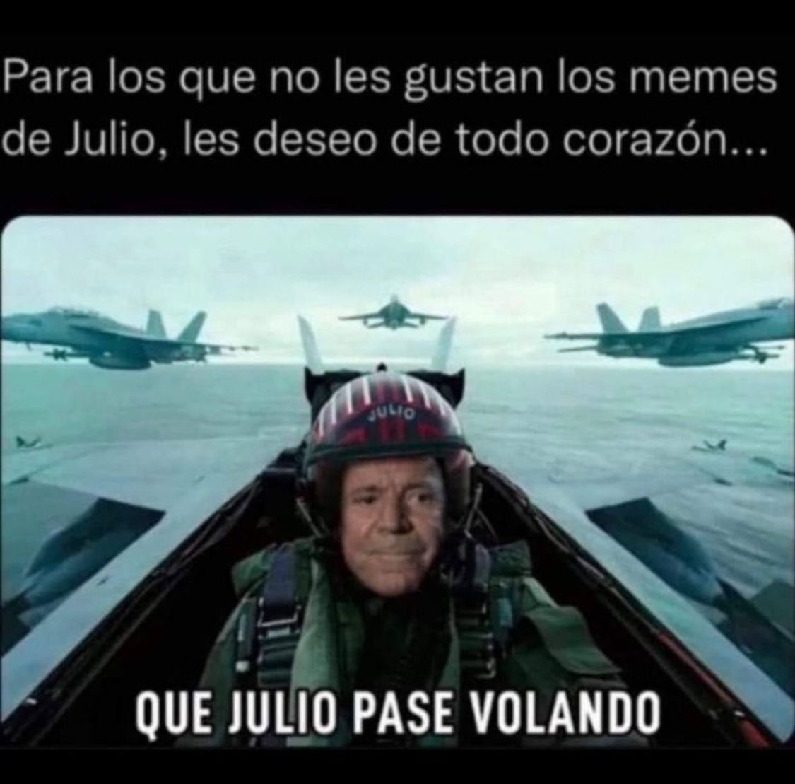 Julio Iglesias, rey del verano (y de los memes)
