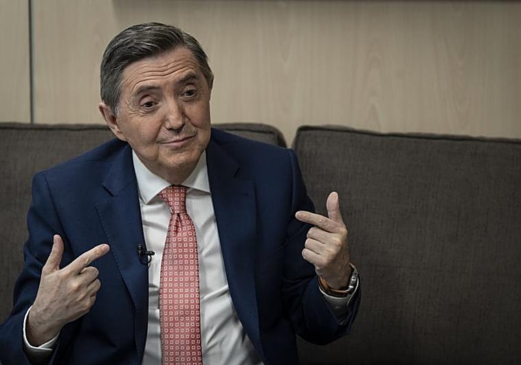 Una foto fija de la derecha, según Jiménez Losantos