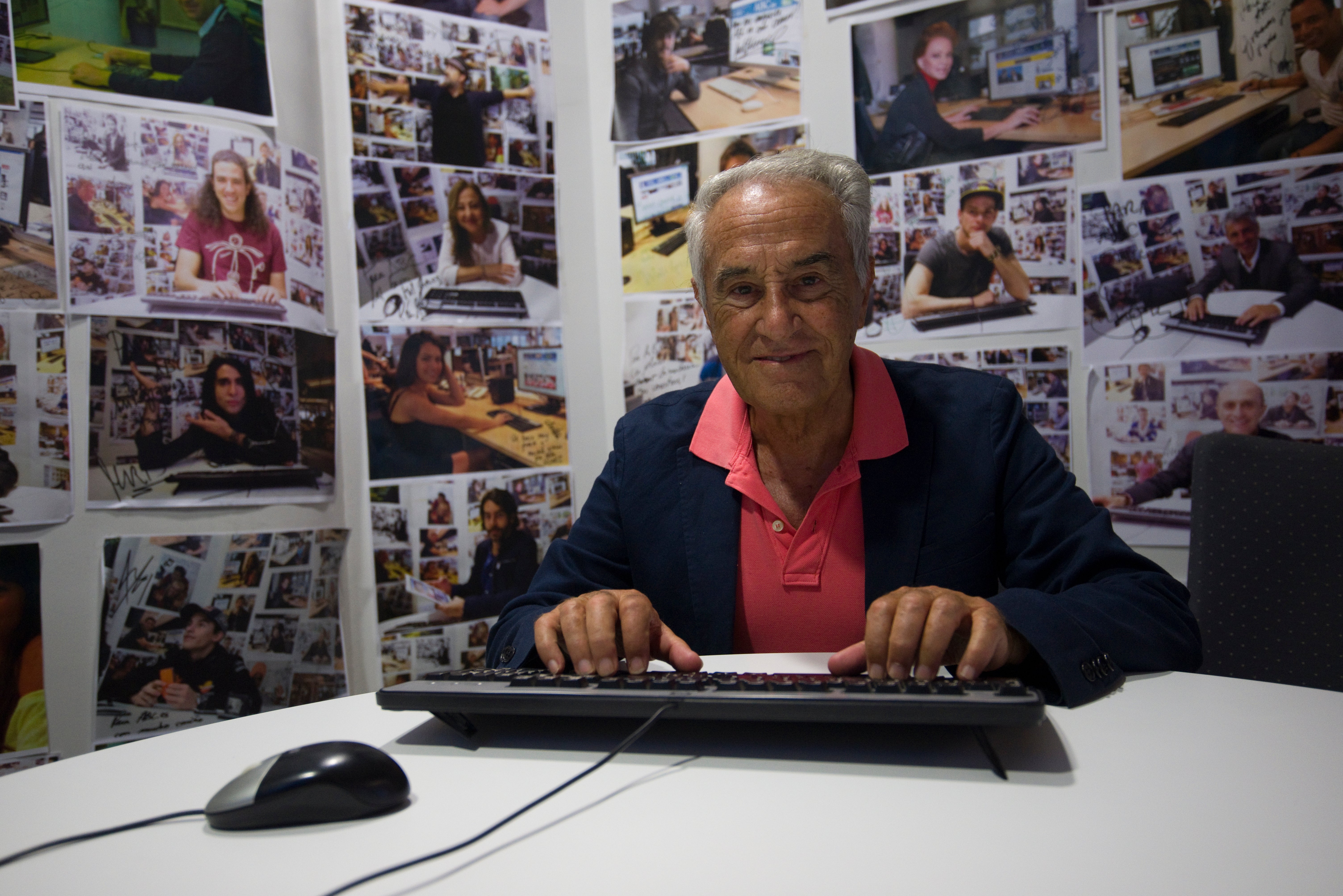 La vida del periodista José María Carrascal, en imágenes