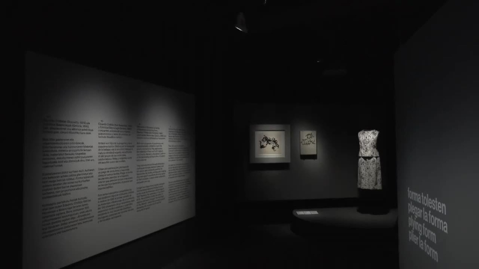 "Plegar la forma", nexos y confluencias de Chillida y Balenciaga