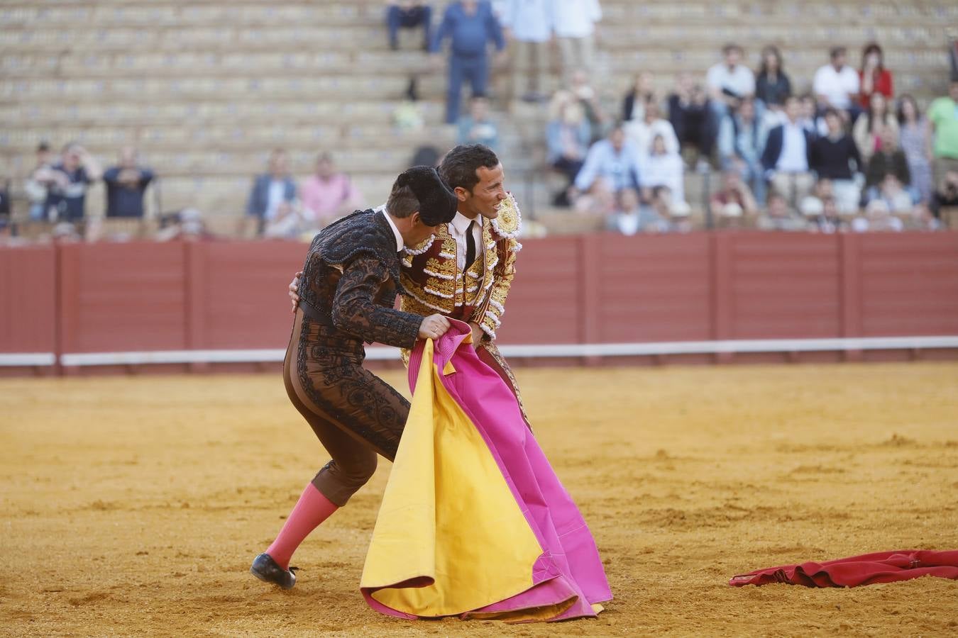 Las imágenes de la corrida de José Garrido, David de Miranda y Leo ...