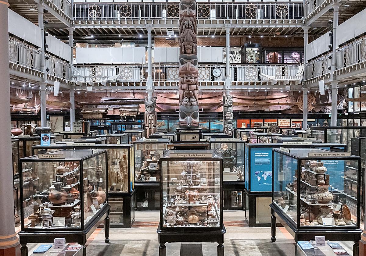 Un museo de Oxford oculta una máscara africana para «respetar la ...