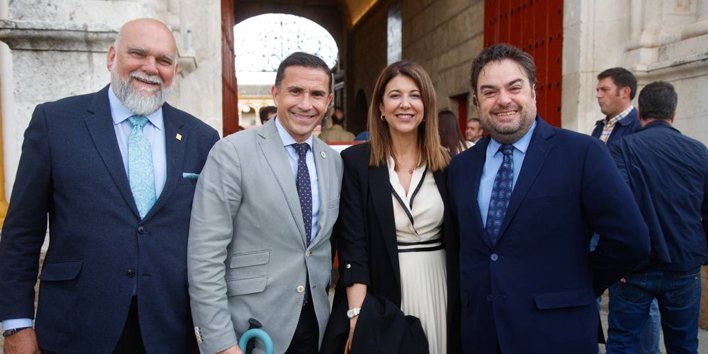 En imágenes, Puerta del Príncipe de la corrida de El Fandi, David ...