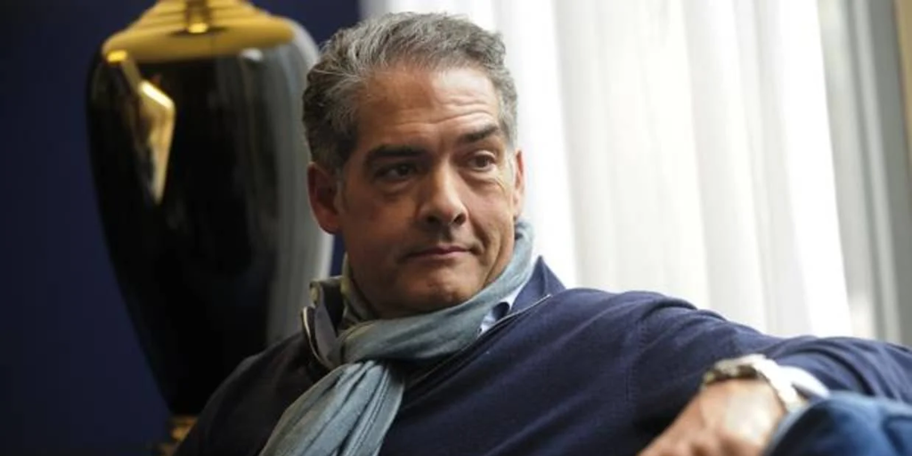 Pedro García Cuartango: Philip Kerr: el duro oficio de sobrevivir