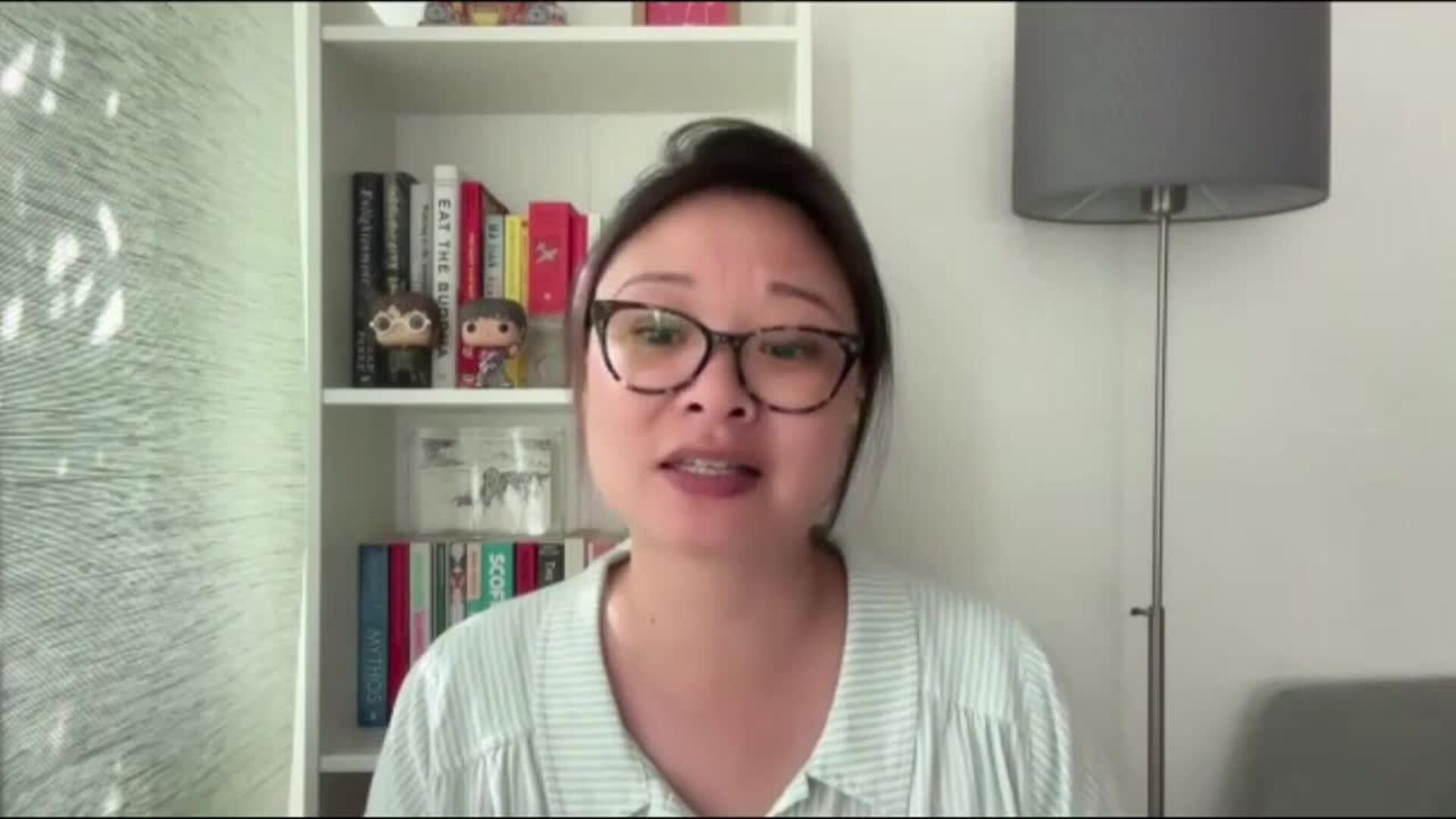 Melissa Chan, una de las creadoras del cómic ‘You Must Take Part in Revolution’, habla sobre el ...