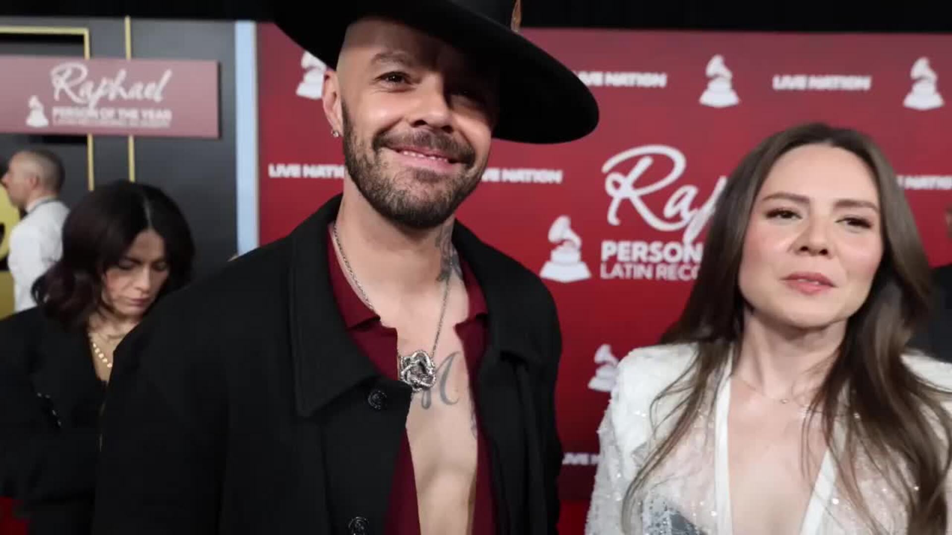 Carlos Rivera y Jesse & Joy ensalzan el legado de Raphael en su ...