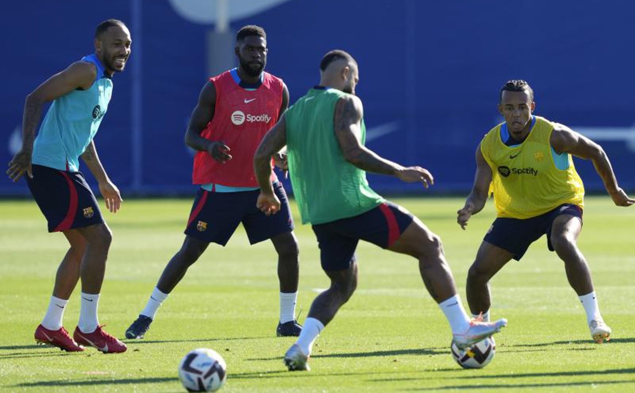 Los palos de ciego del Barça: de las 18 incorporaciones de 2021/22 solo ...