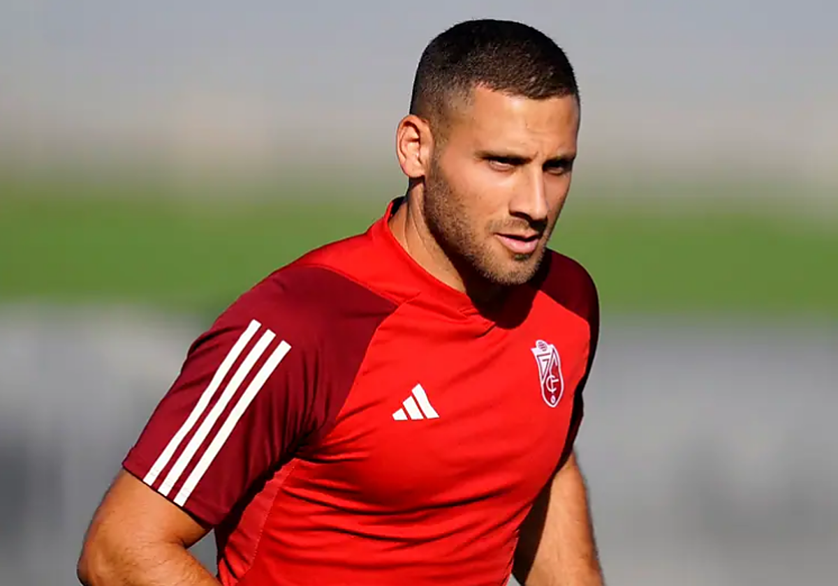 Weissman, futbolista israelí del Granada, no viaja a Pamplona por seguridad
