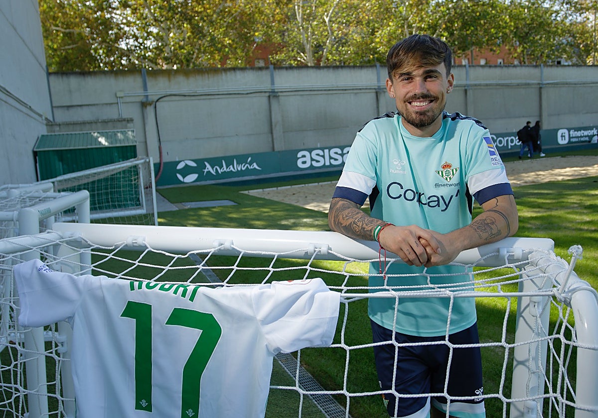 El cariño de Guardado a Rodri y el abrazo de Isco por sus cien partidos ...