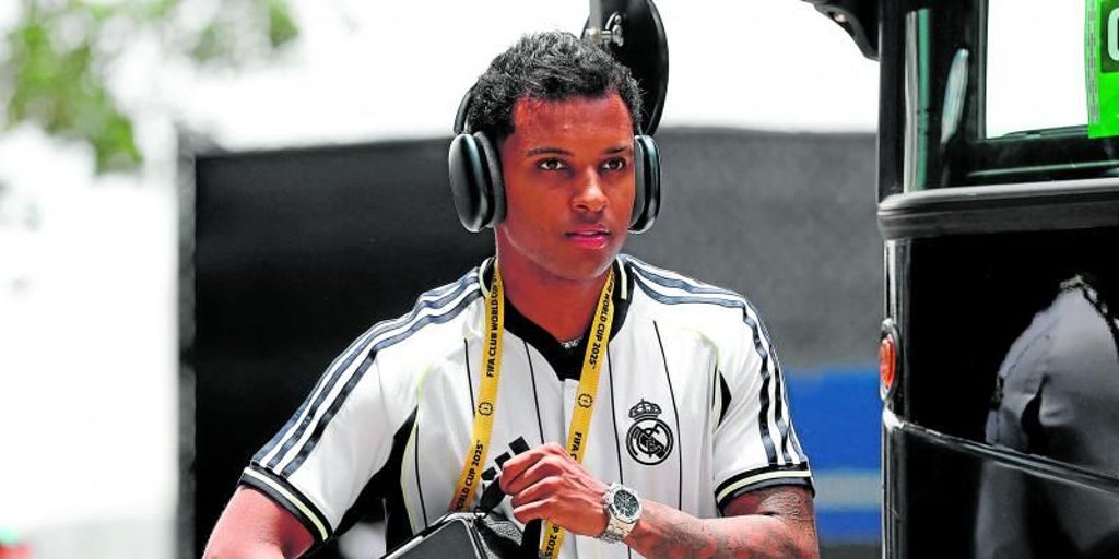 Hina sheikh dancer sex videos she is quite pretty and has a