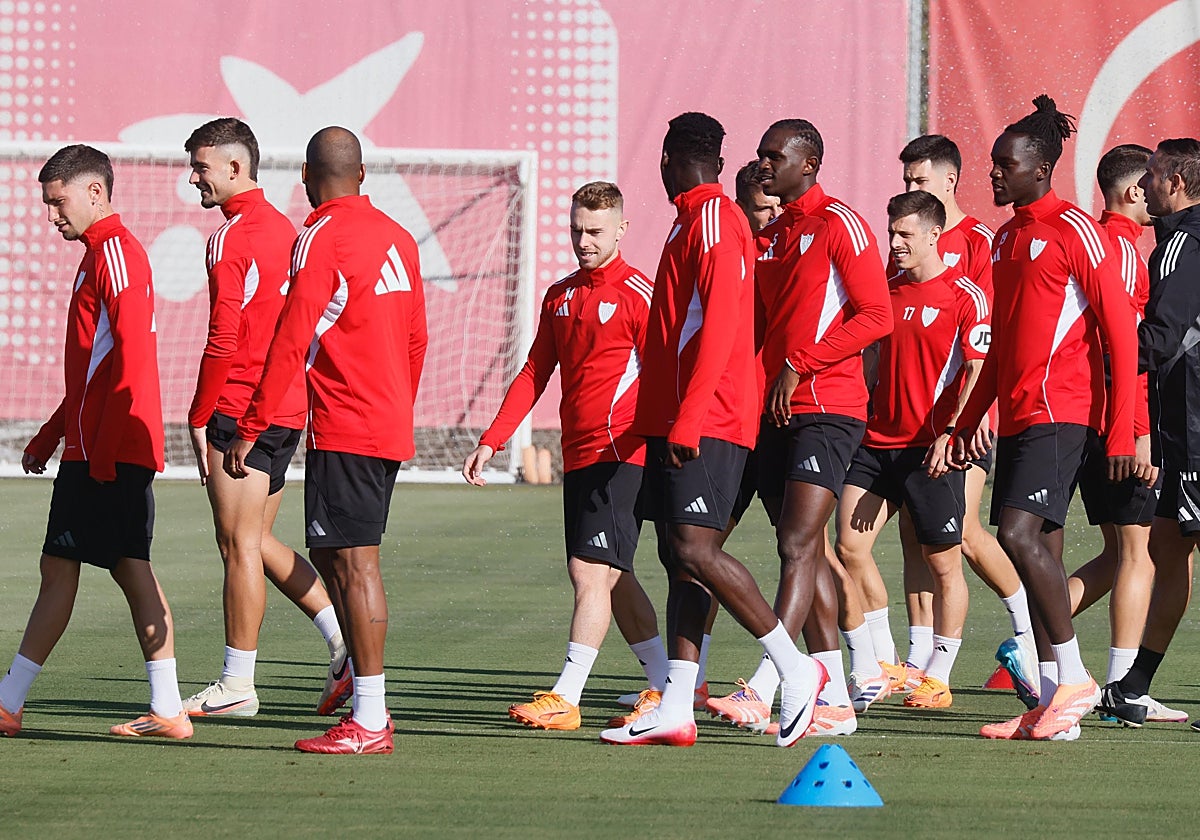 Alineaciones oficiales del Sevilla - Osasuna de LaLiga EA Sports 2025 ...