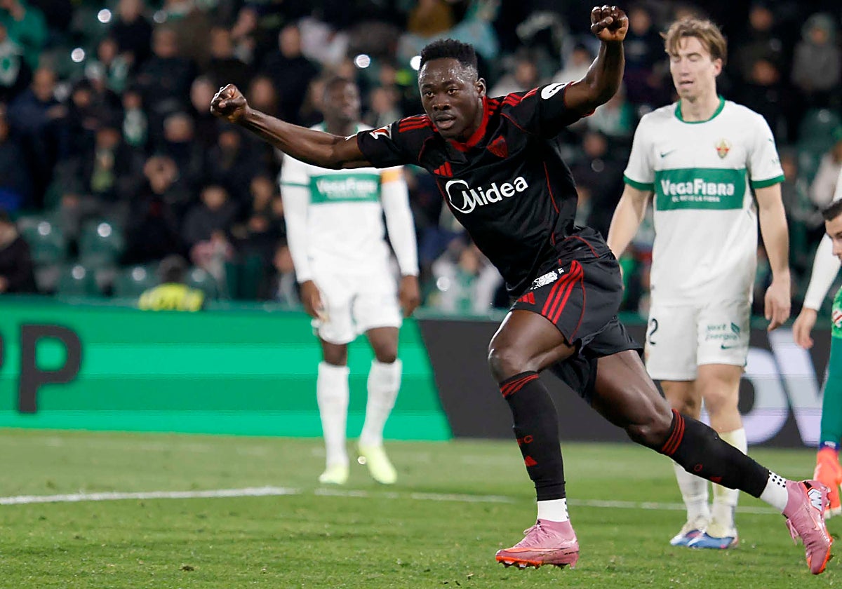 Elche CF - Sevilla FC: Akor Adams rescata un punto de oxígeno para el ...