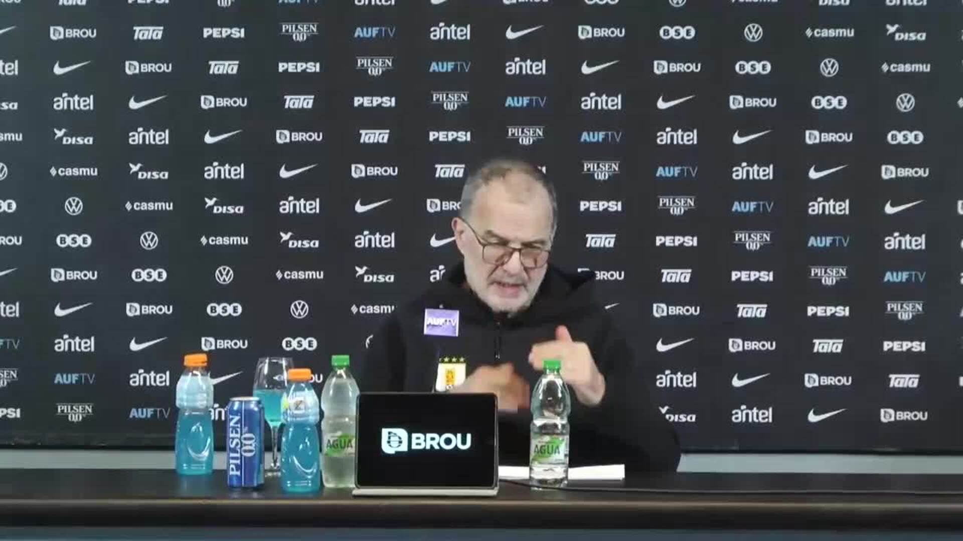 Marcelo Bielsa confirma que José María Giménez no jugará con Uruguay ...