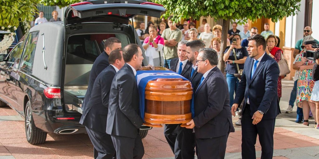 Funeral de Jesús Quintero en su tierra natal
