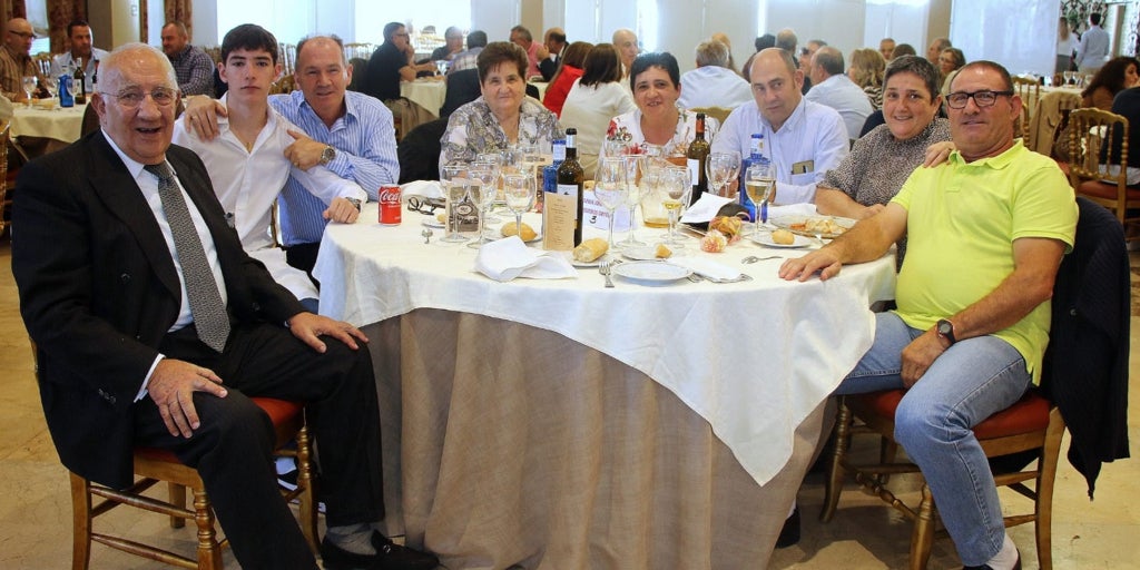 Quintanar de la Orden entrega los premios La Encina y Juan Martín de ...