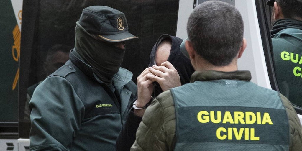 El actor Jorge Ferrandis, acusado de asesinar, descuartizar, congelar y ...