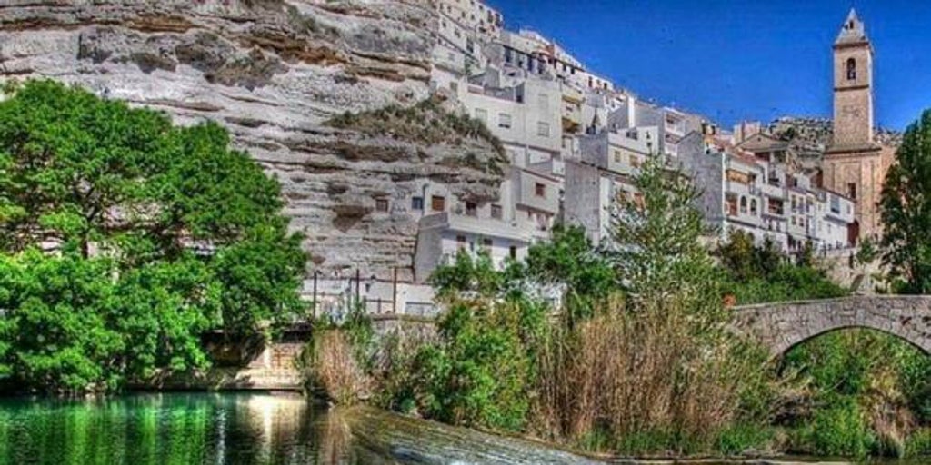 Elche de la Sierra es uno de los 10 municipios aspirantes a ser Capital ...