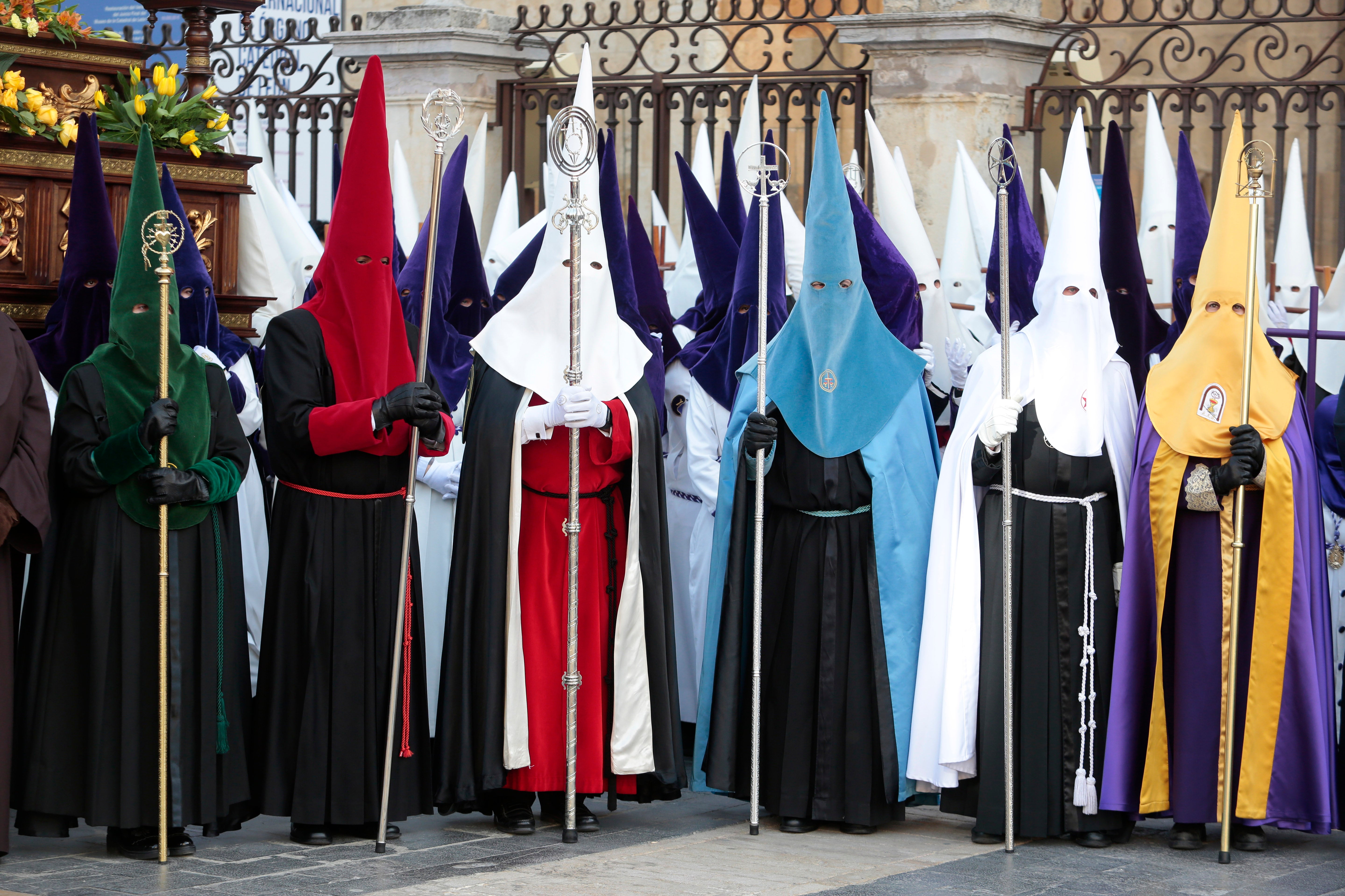 La mejores imágenes de Domingo de Resurrección en Castilla y León