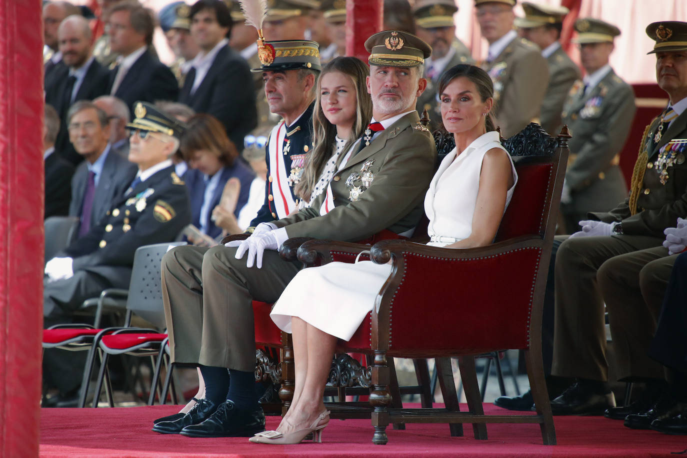 La visita de la Princesa Leonor a la Academia Militar de Zaragoza, en imágenes