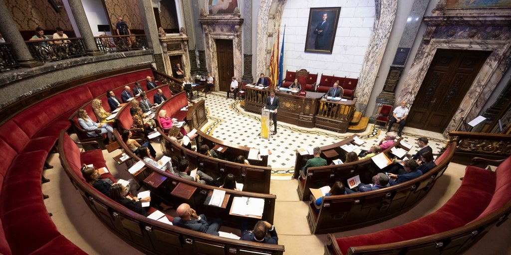 Los Concejales De Vox Declinan Oficiar Bodas Civiles En Valencia
