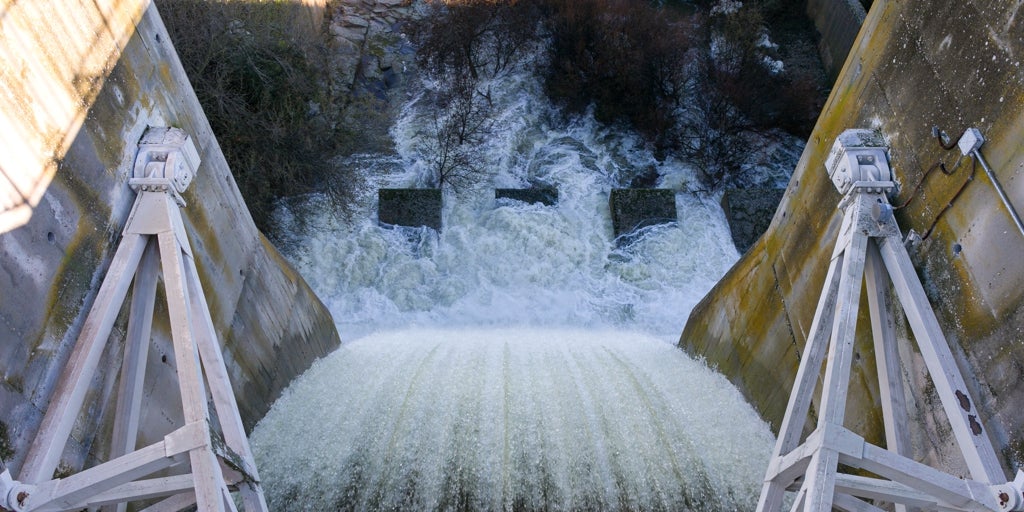 Así desembalsa el Torcón