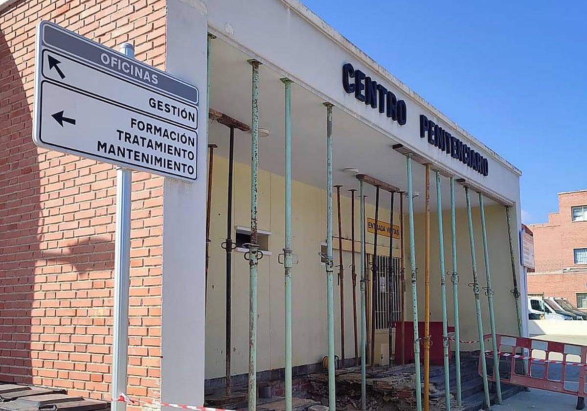 Un interno provoca un incendio en la prisión de Alicante tras una ...
