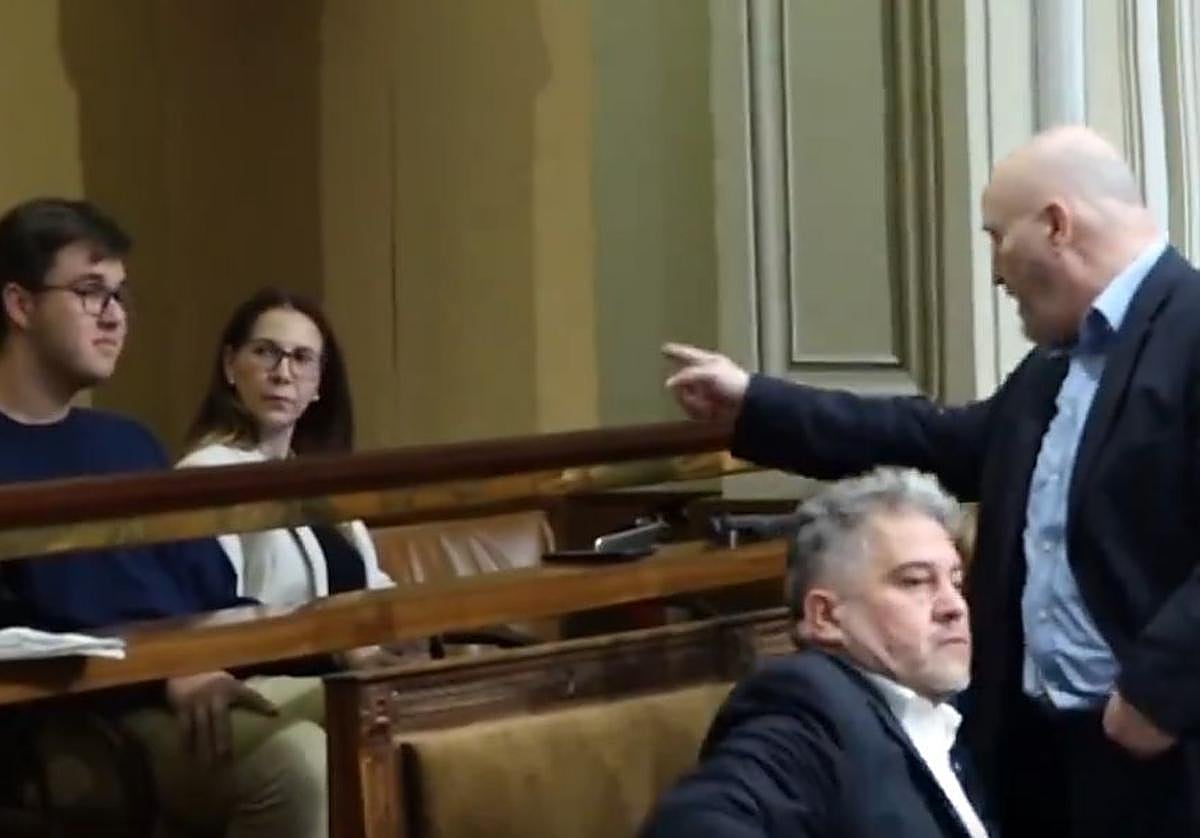 El exlíder de Vox Tarragona denuncia haber sido agredido por otro ...