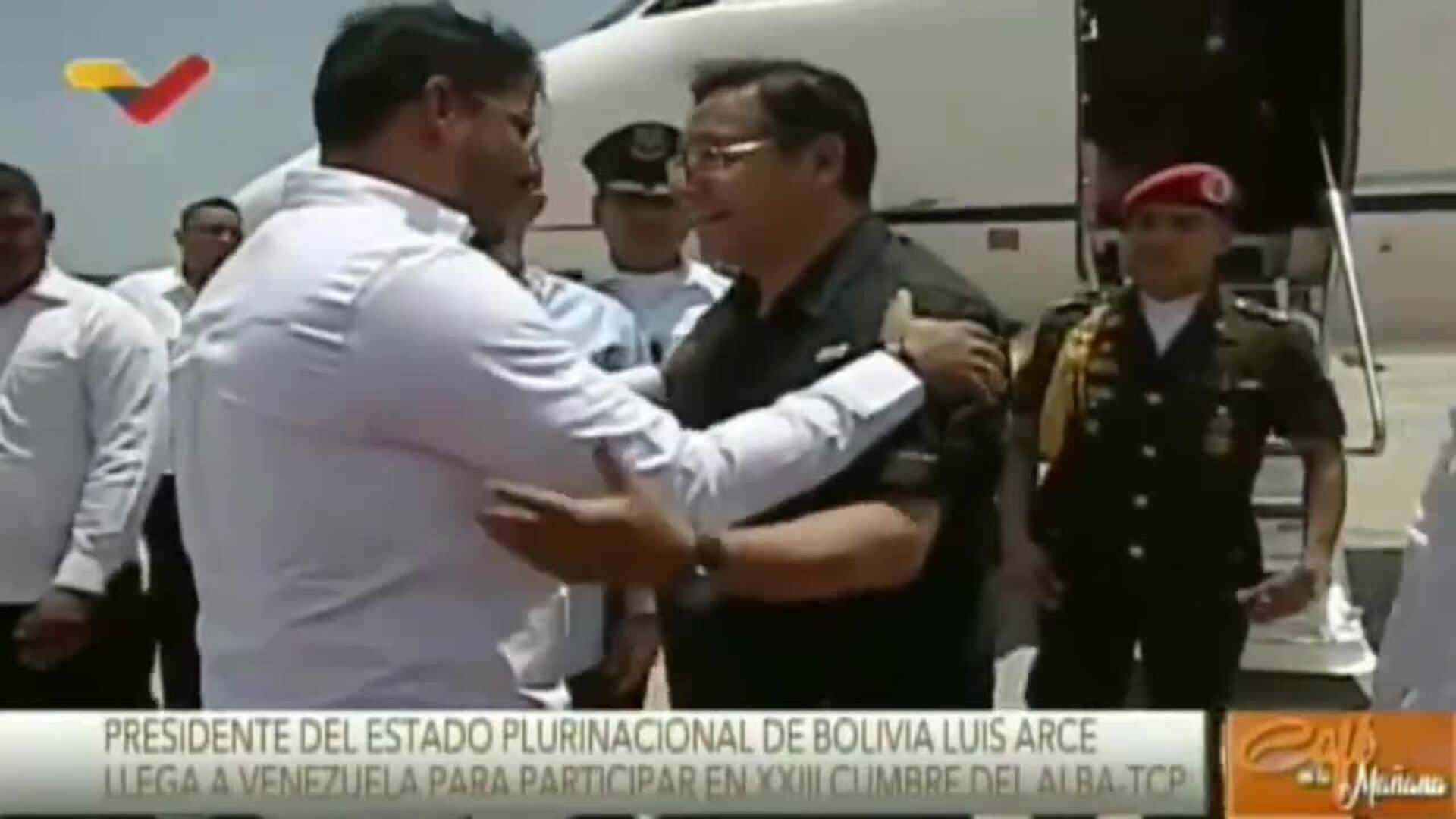 El presidente de Bolivia, Luis Arce, llega a Venezuela para una cumbre ...