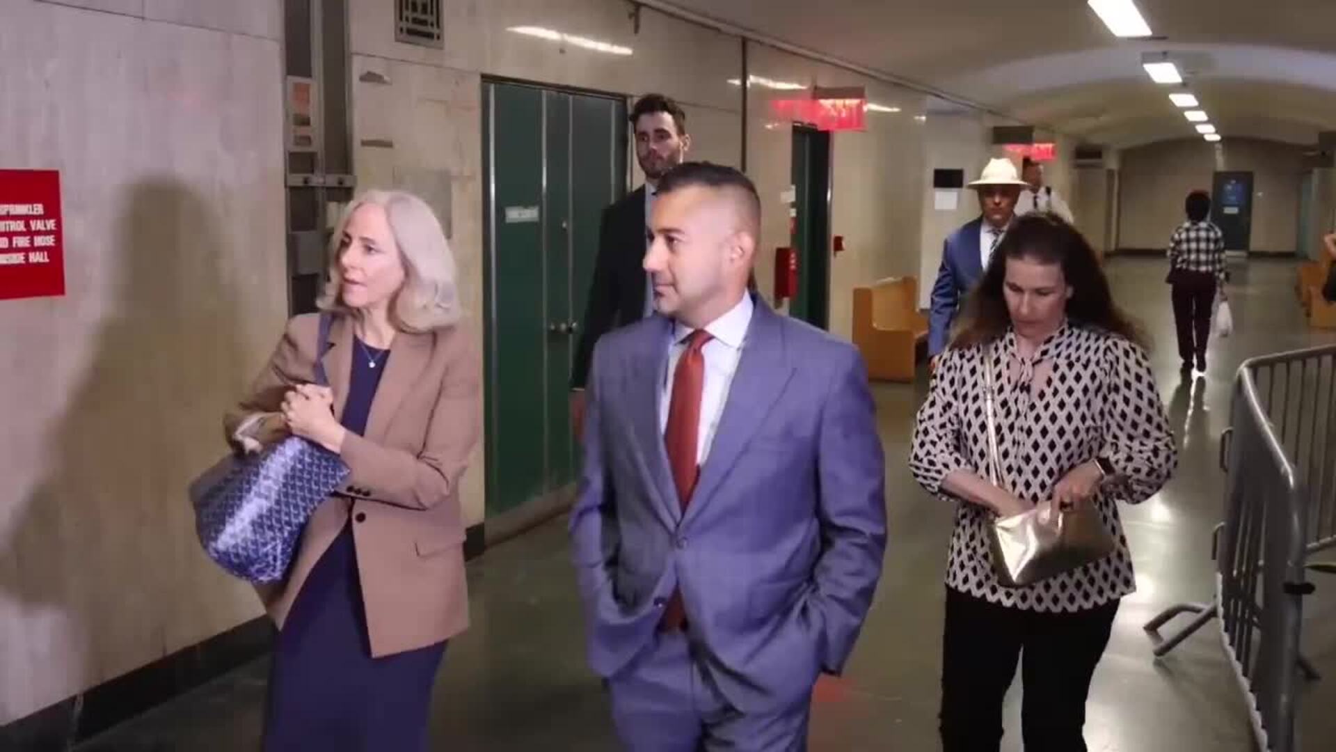 Arthur Aidala llega a la audiencia de Harvey Weinstein en el Tribunal ...