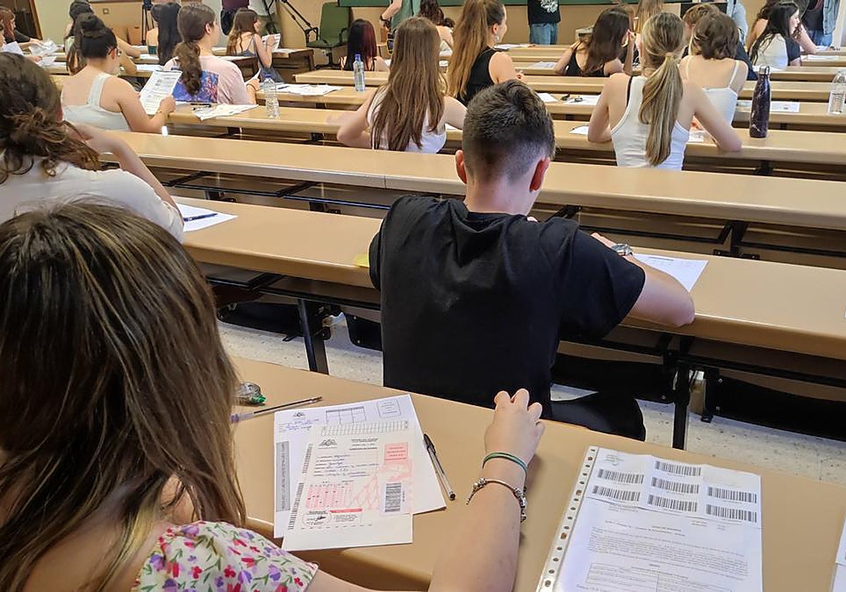 Amador Pastor afirma que «en próximos días» se conocerán los primeros modelos de examen de la ...