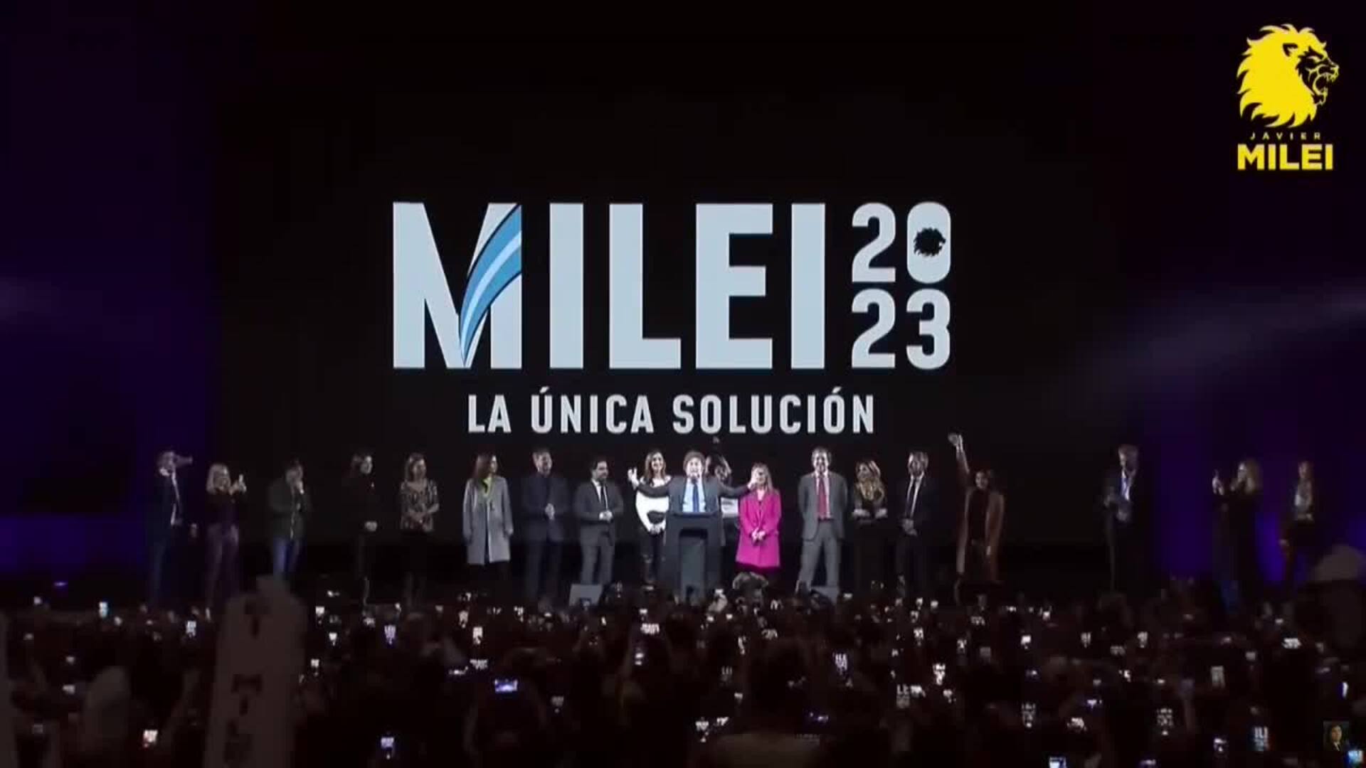 A un año de su triunfo, Milei reafirma su estilo excéntrico y cumple ...