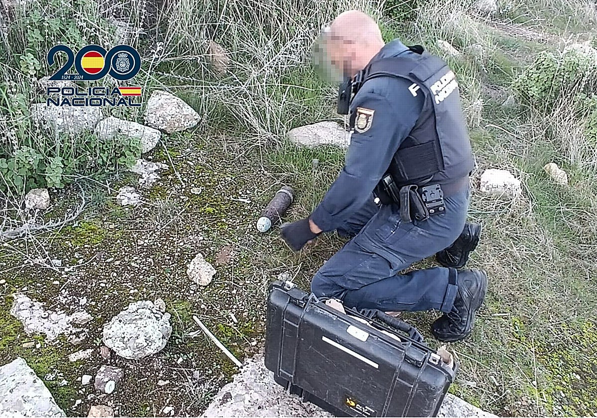 Los Tedax detonan en la Academia de Infantería el proyectil de ...