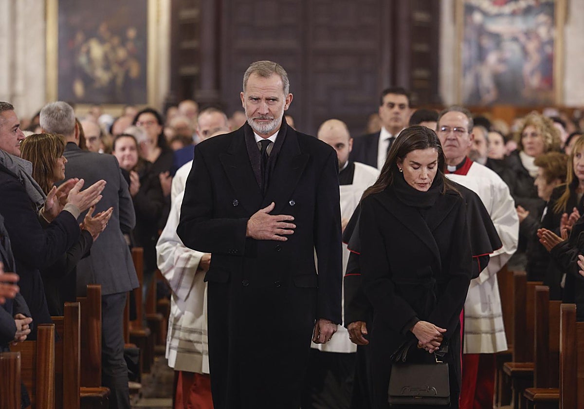 La misa funeral por las víctimas de la DANA de Valencia, en imágenes