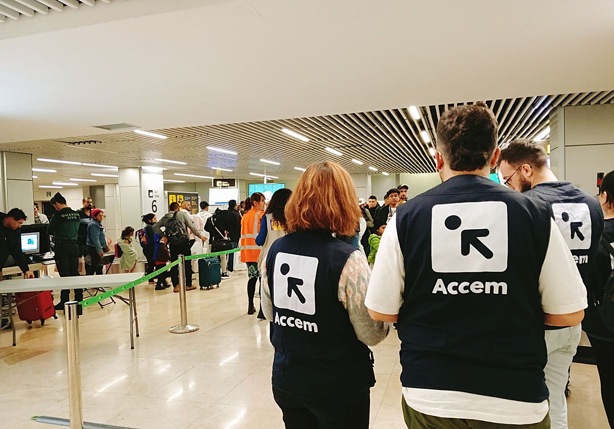 La ONG Accem atiende a más de 8.600 personas en Castilla y León durante ...