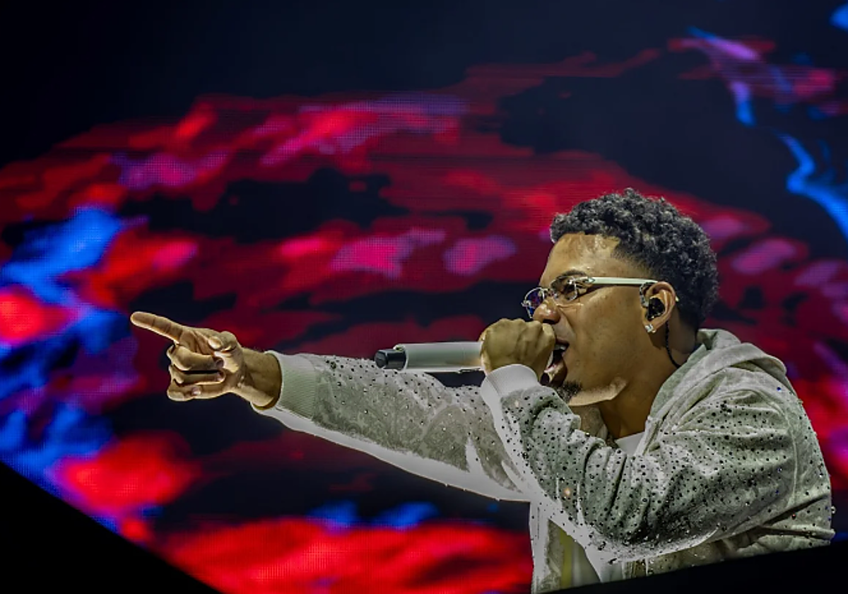 Mike Towers suspende su concierto en Valencia a causa de la lluvia