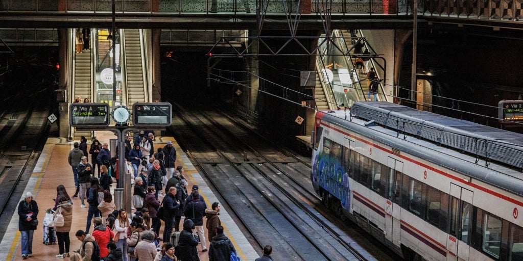 Una avería en la infraestructura en Atocha provoca retrasos en líneas ...