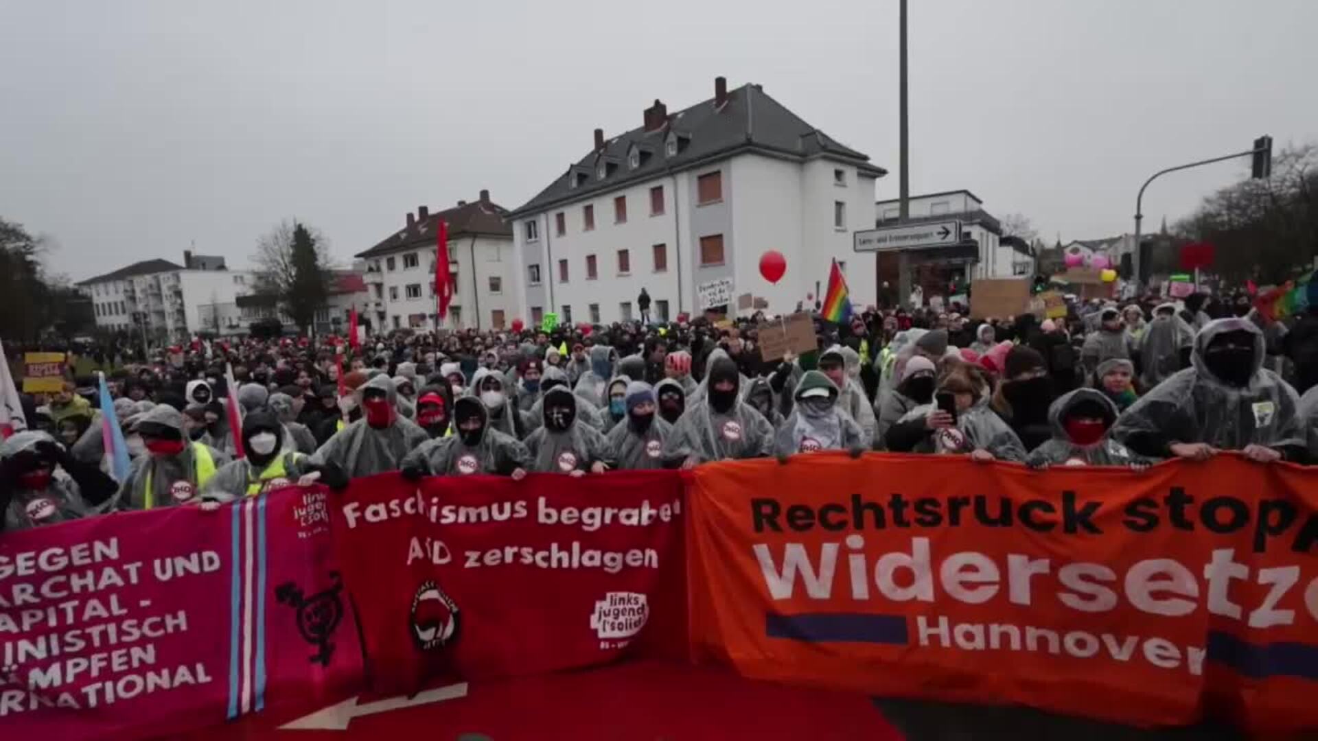 Cientos de personas protestan en la ciudad alemana de Giessen contra la ...