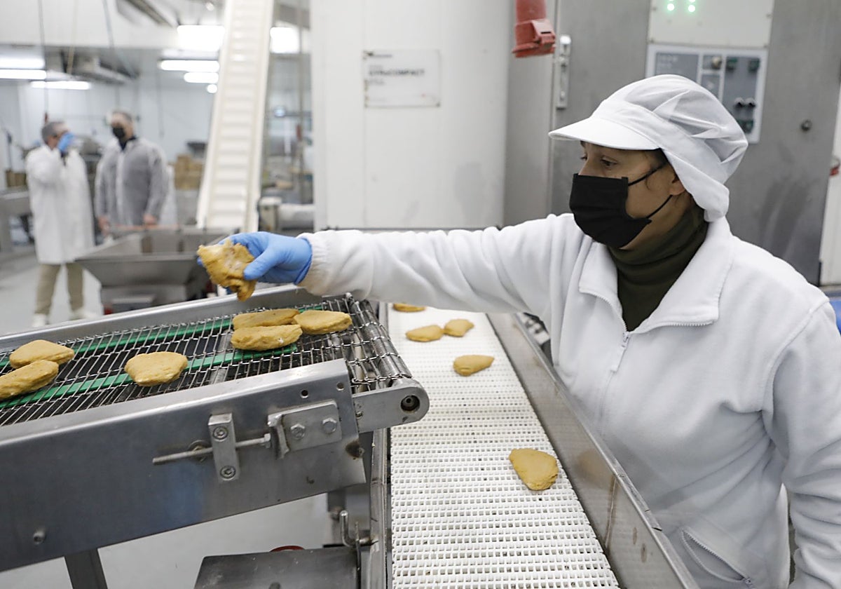 Urbanismo adjudica a La Perla Food la parcela para su nueva fábrica en ...