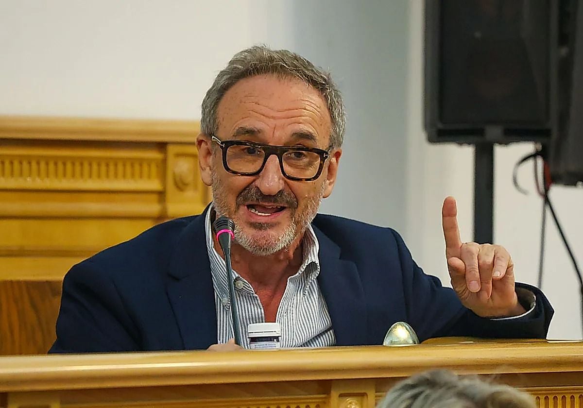 La poesía se cuela en el Pleno de Toledo para defender el 'Plan ...